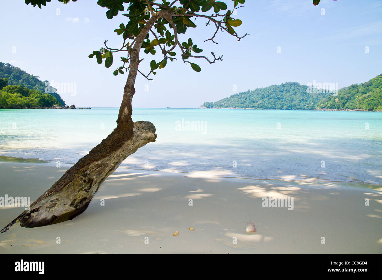 Sandbeach hi-res stock photography and images - Alamy
