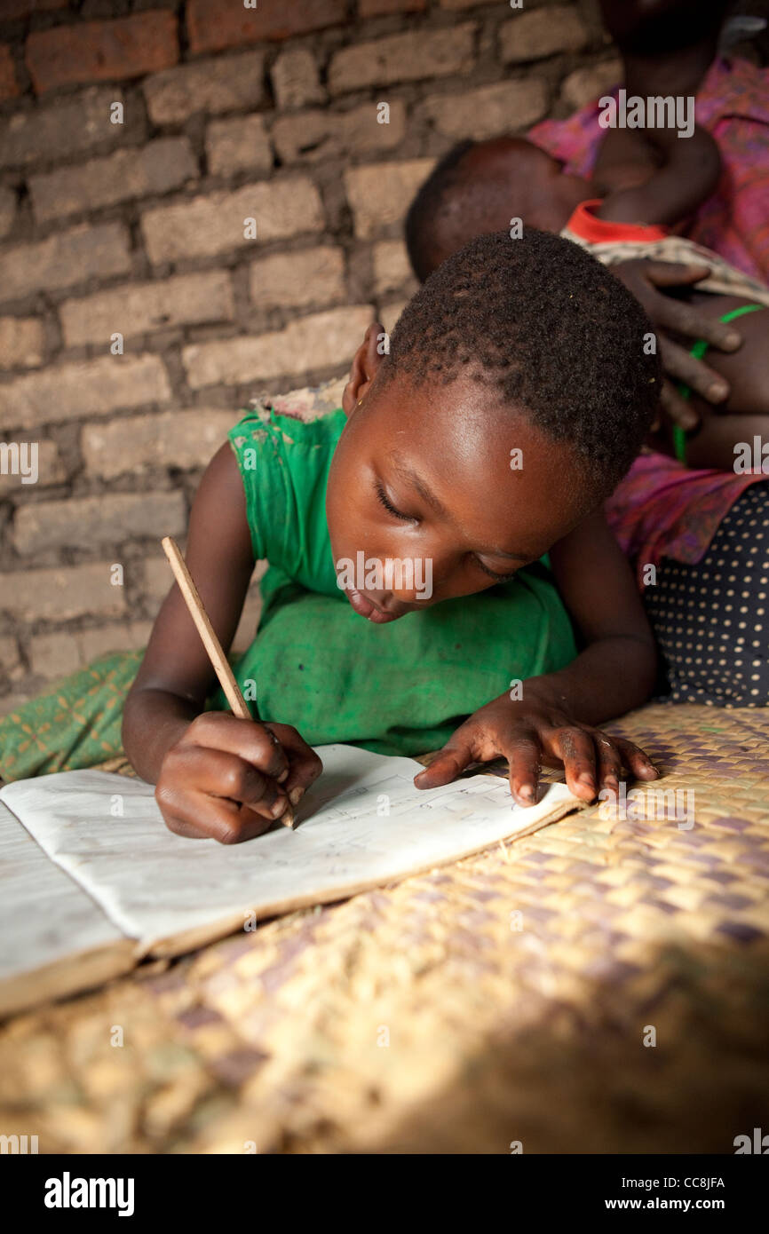 African kids reading school uniform hi-res stock photography and images ...