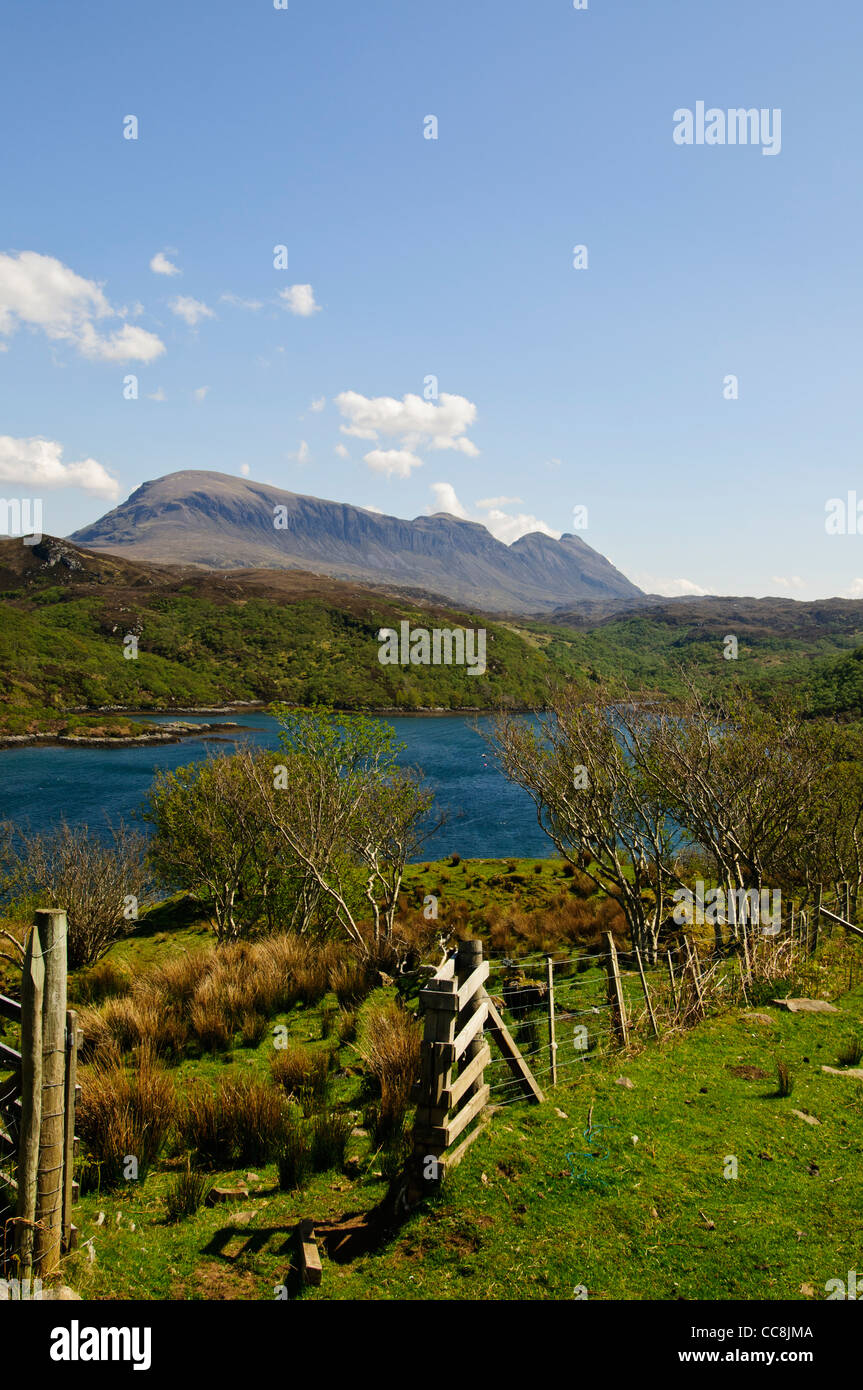 Lairg village scottish highlands hi-res stock photography and images ...