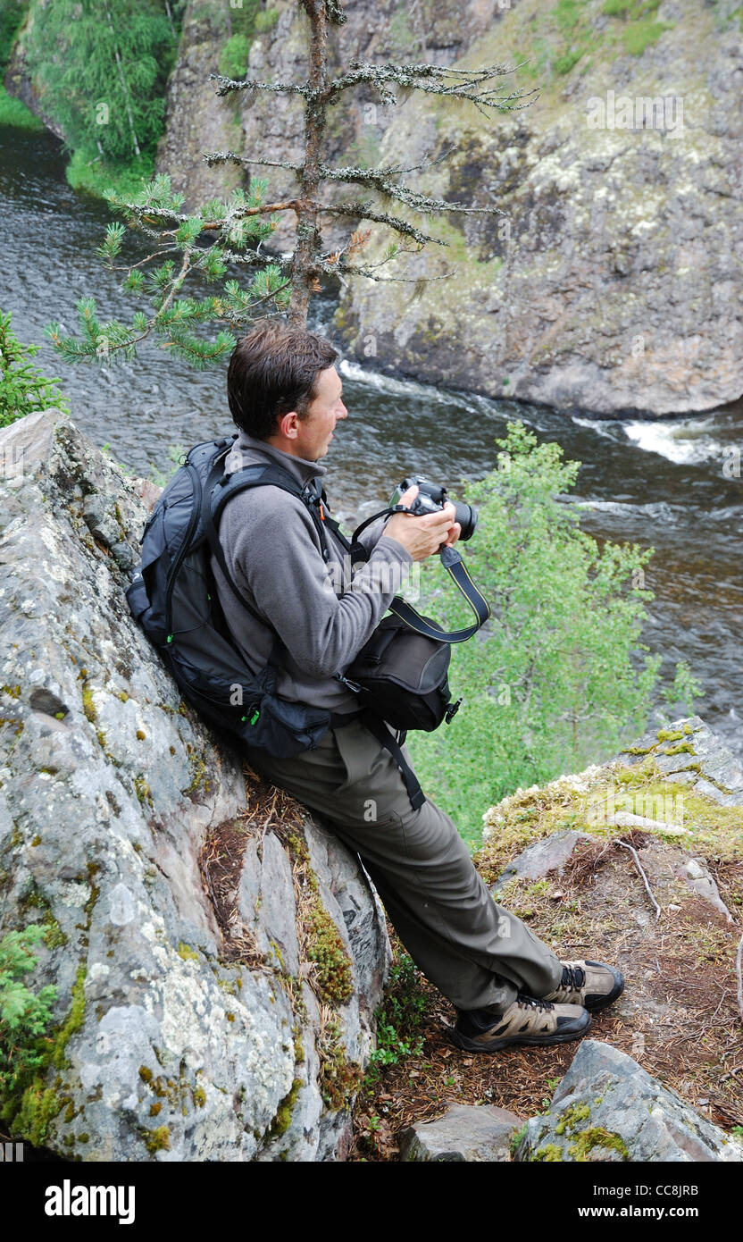 Man standing on mountain trail hi-res stock photography and images - Alamy