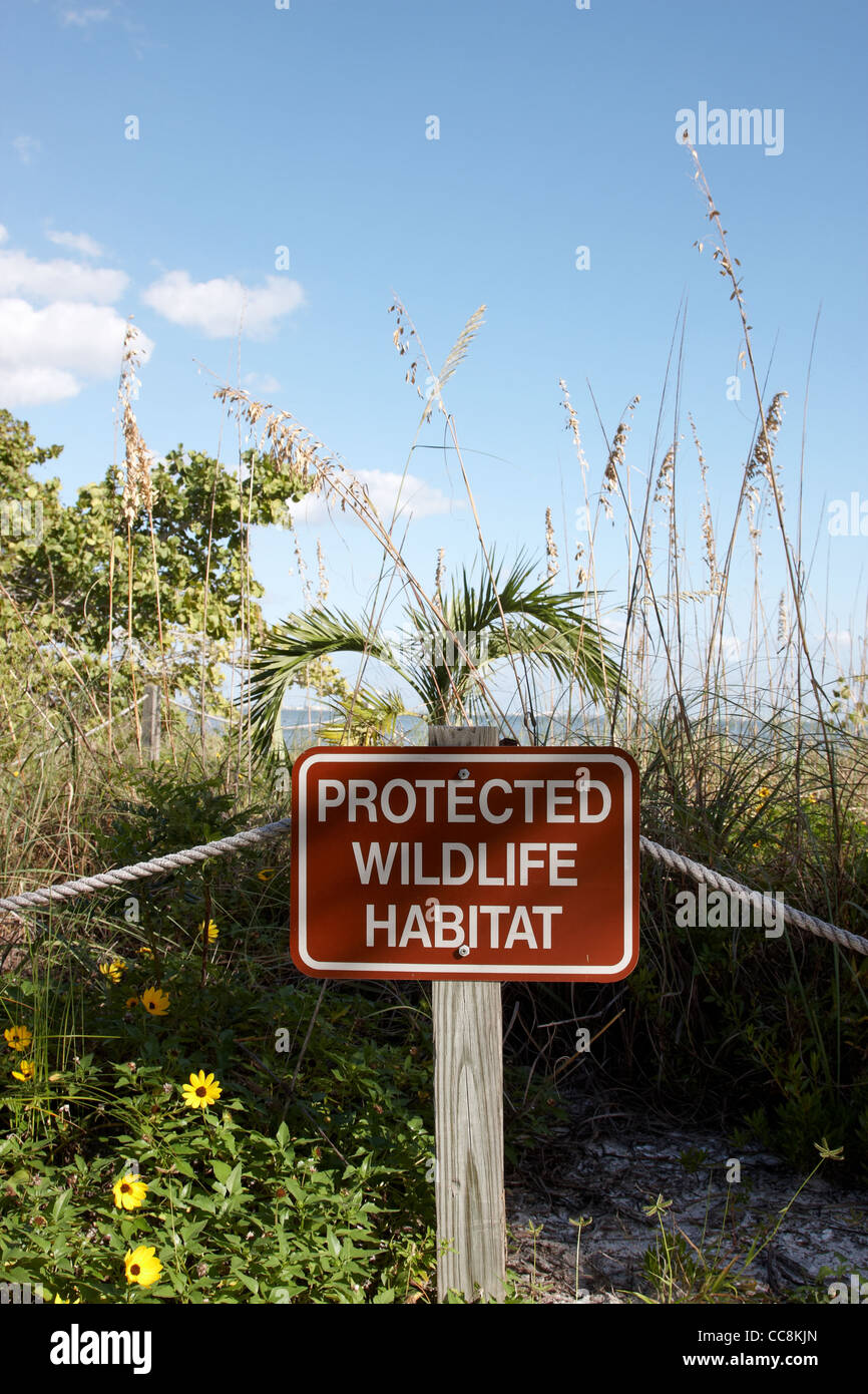 Protecting the habitat sign hi-res stock photography and images - Alamy