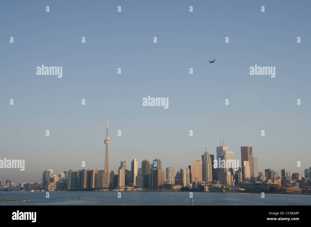 Cn tower airplane toronto hi-res stock photography and images - Alamy