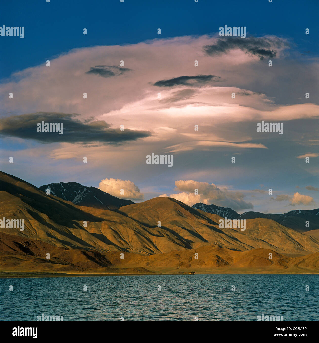 Tolbo Nuur (lake). Bayan-Ulgi aimag (province). West Mongolia Stock ...