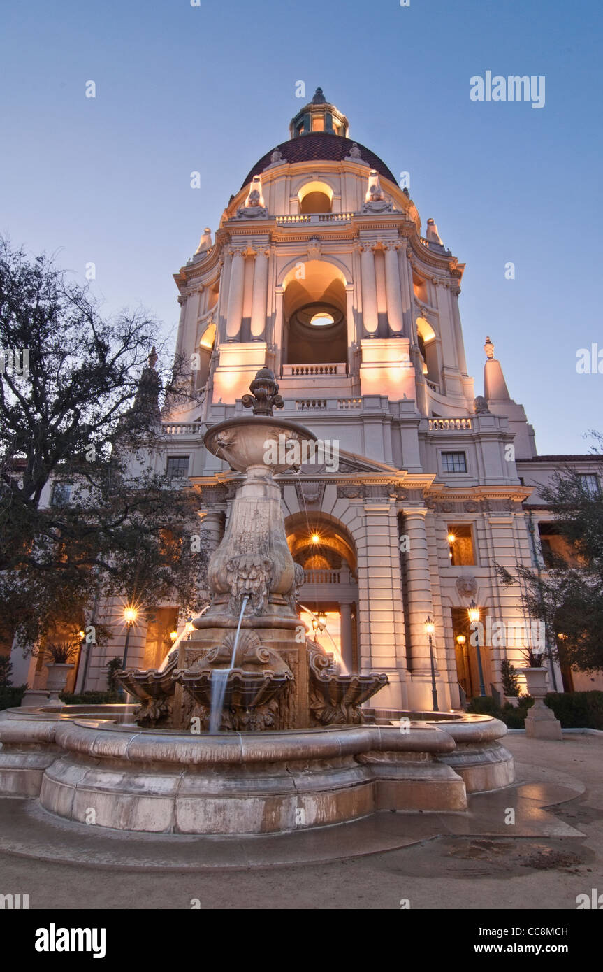 The beautiful Pasadena City Hall Stock Photo - Alamy