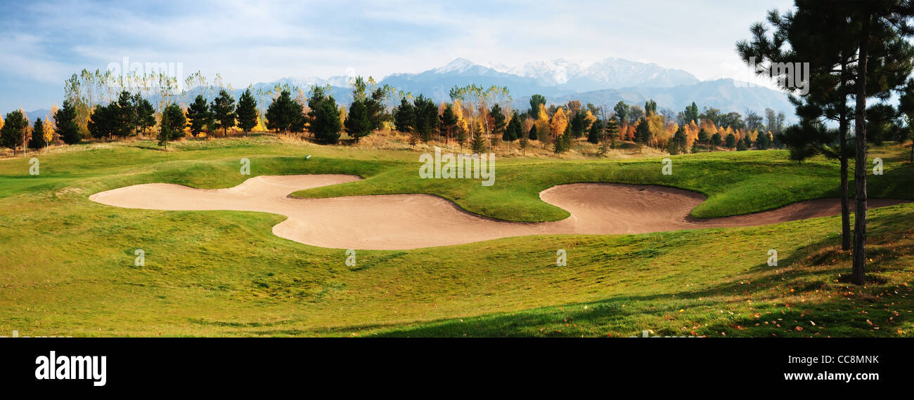 Golf course panorama hi-res stock photography and images - Alamy