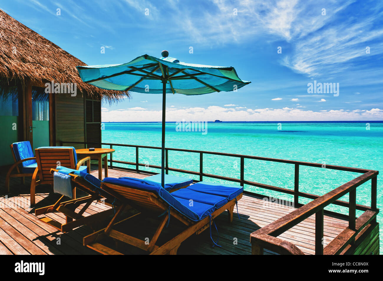 Resort pool hi-res stock photography and images - Alamy