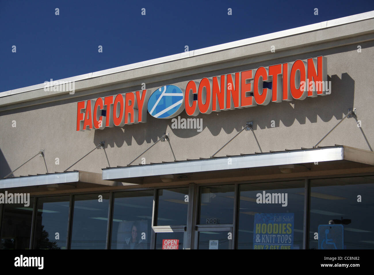 Factory Connection - Palestine, TX - October 2011 Stock Photo - Alamy