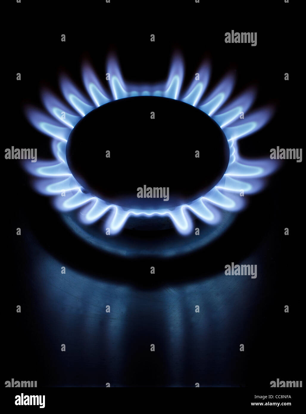 Flame of gas with reflection Stock Photo - Alamy