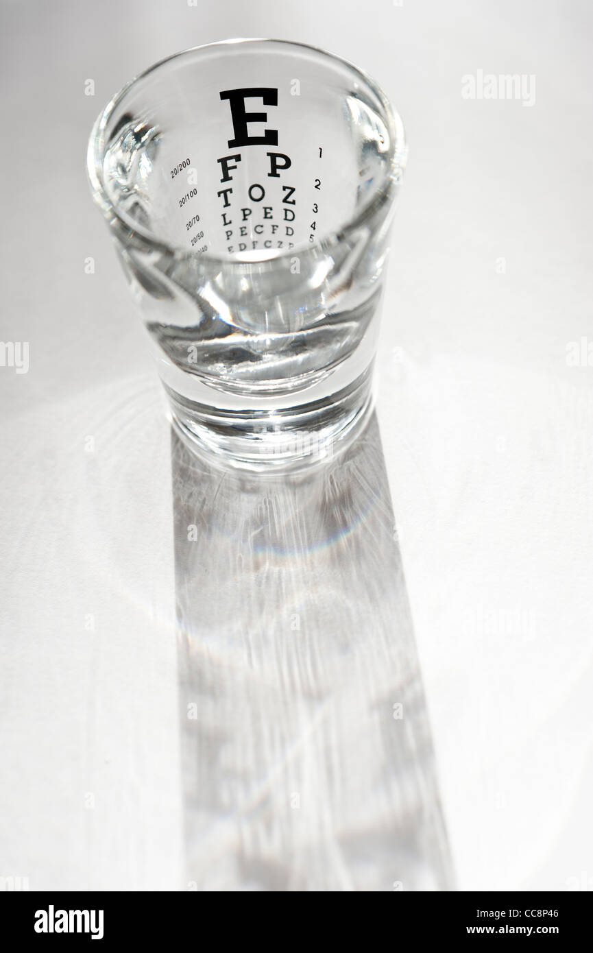 Eye test chart hi-res stock photography and images - Alamy