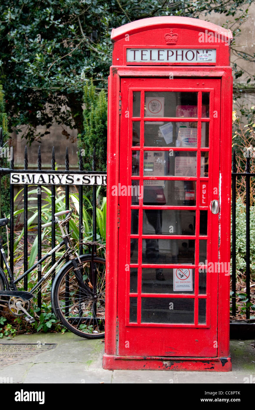British Telephone Box Stock Photo - Alamy