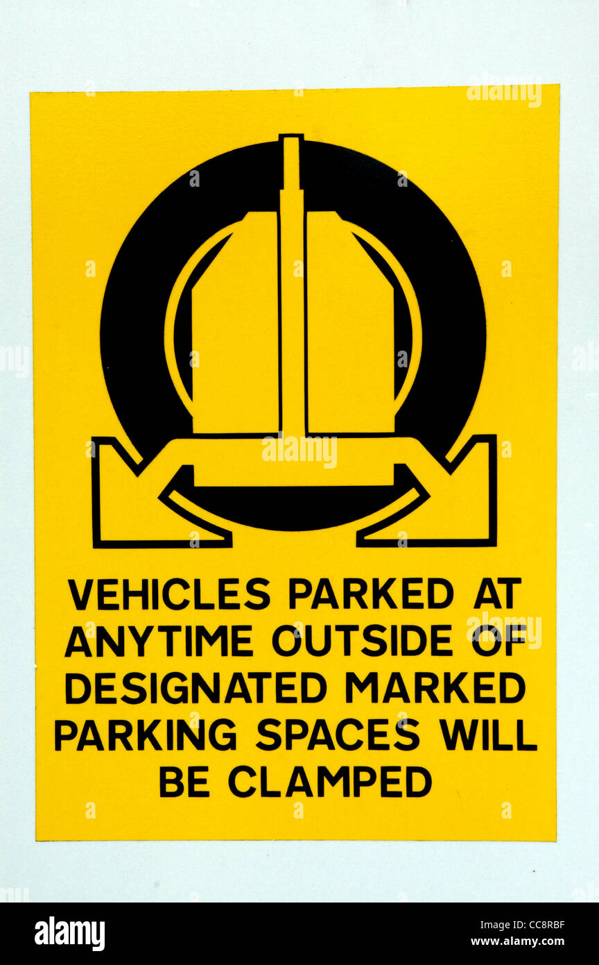 Wheel clamping warning sign, Londonderry, Northern Ireland,UK Stock ...