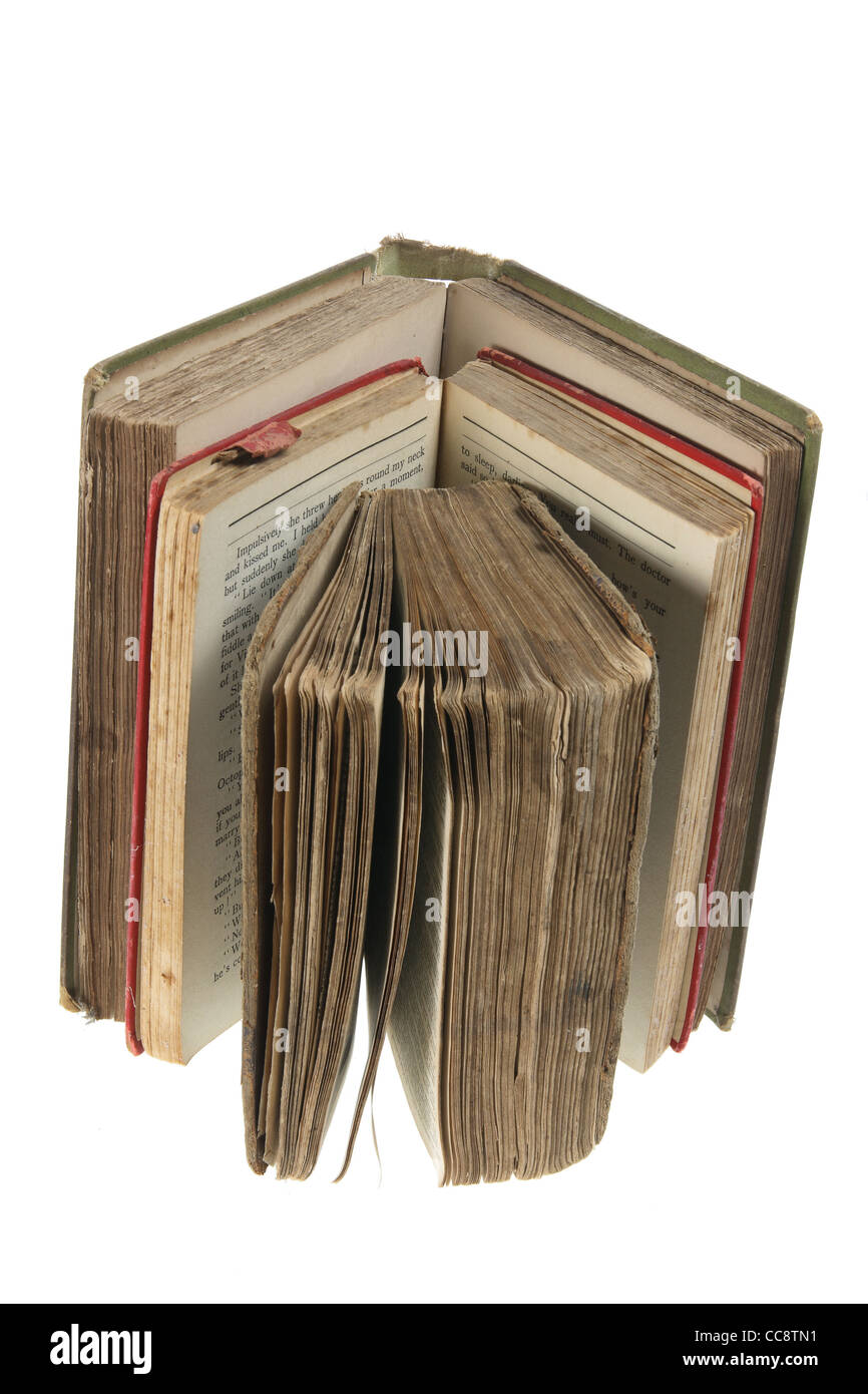 Vintage cut books hi-res stock photography and images - Alamy