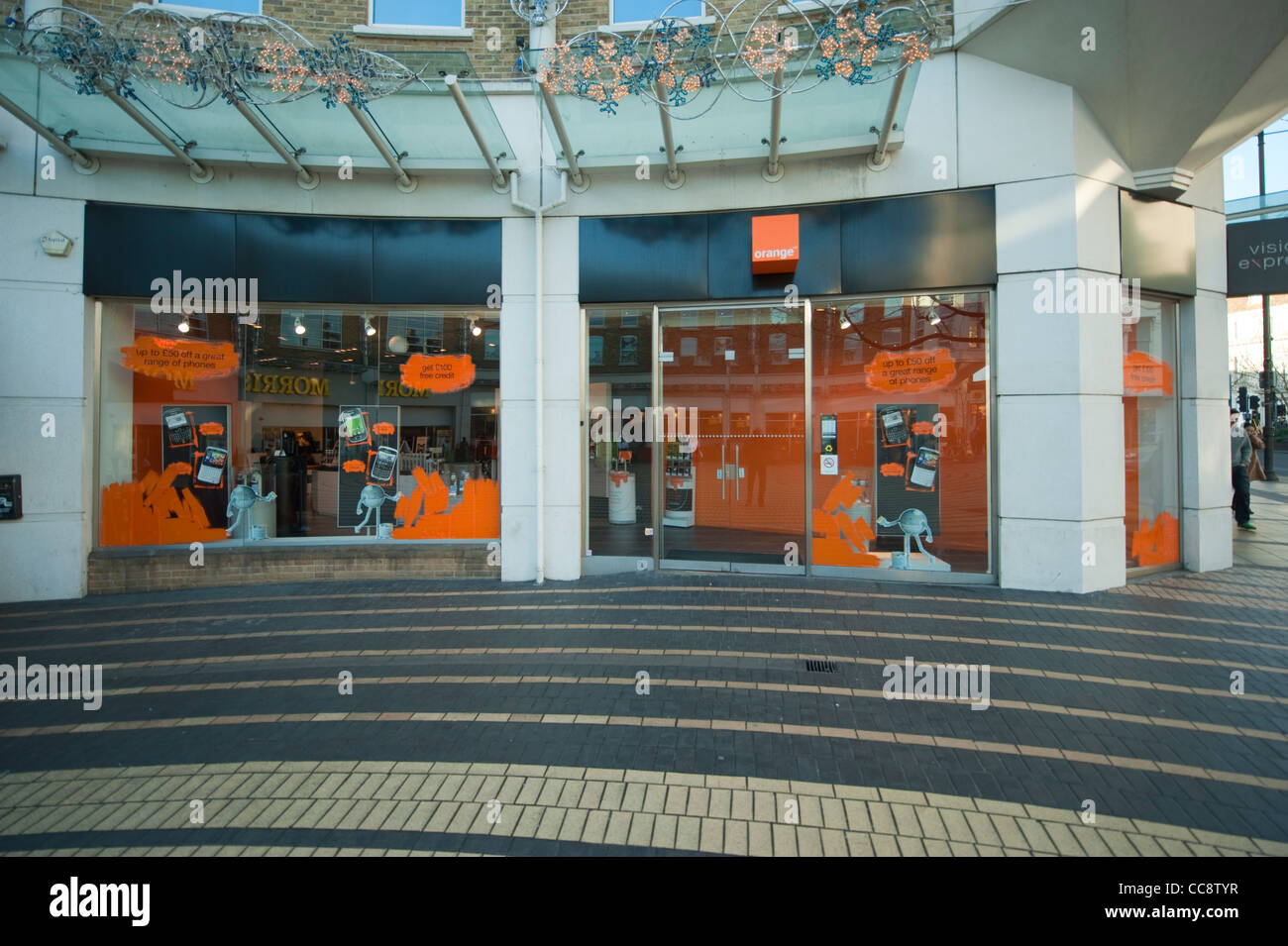 British high street hi-res stock photography and images - Alamy