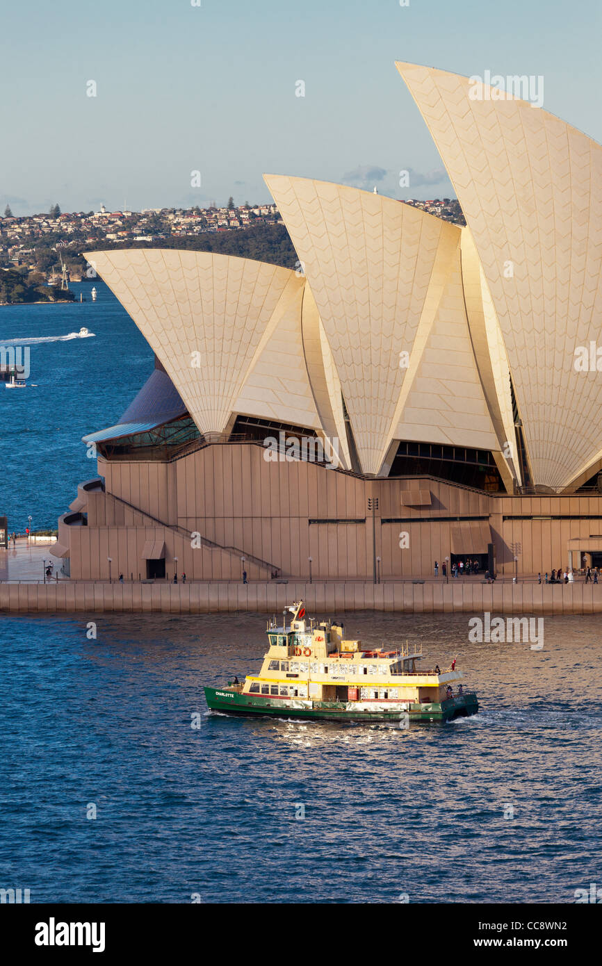 Sydney green and gold opera house hi-res stock photography and images ...