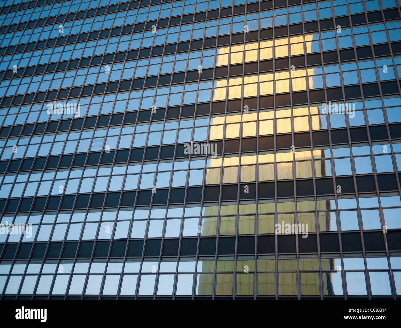 Glass building in manchester hi-res stock photography and images - Alamy