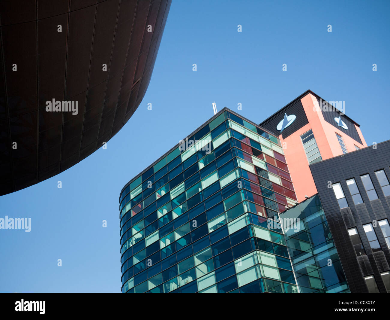 Modern manchester buildings hi-res stock photography and images - Alamy