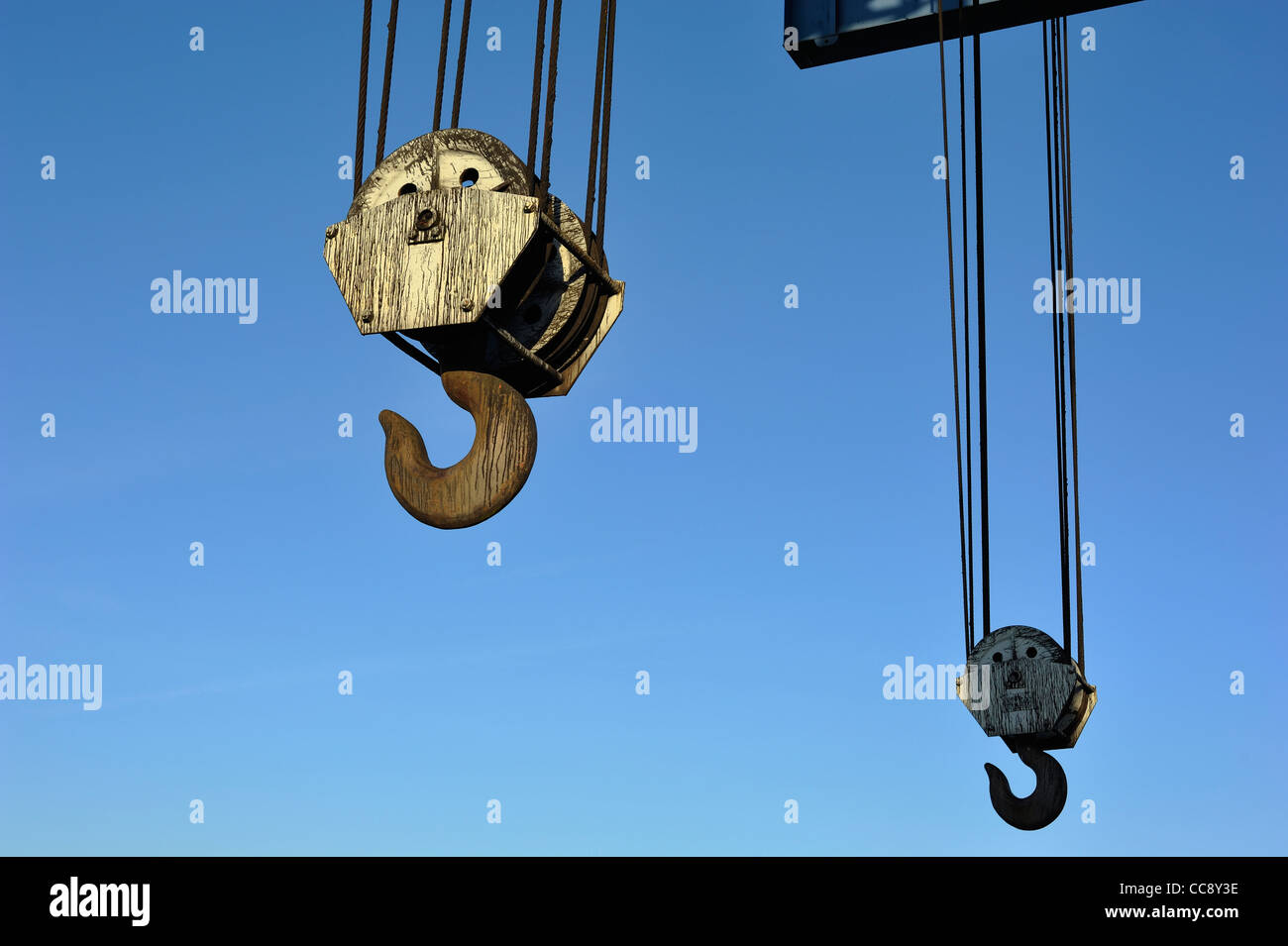 Hoists hi-res stock photography and images - Alamy
