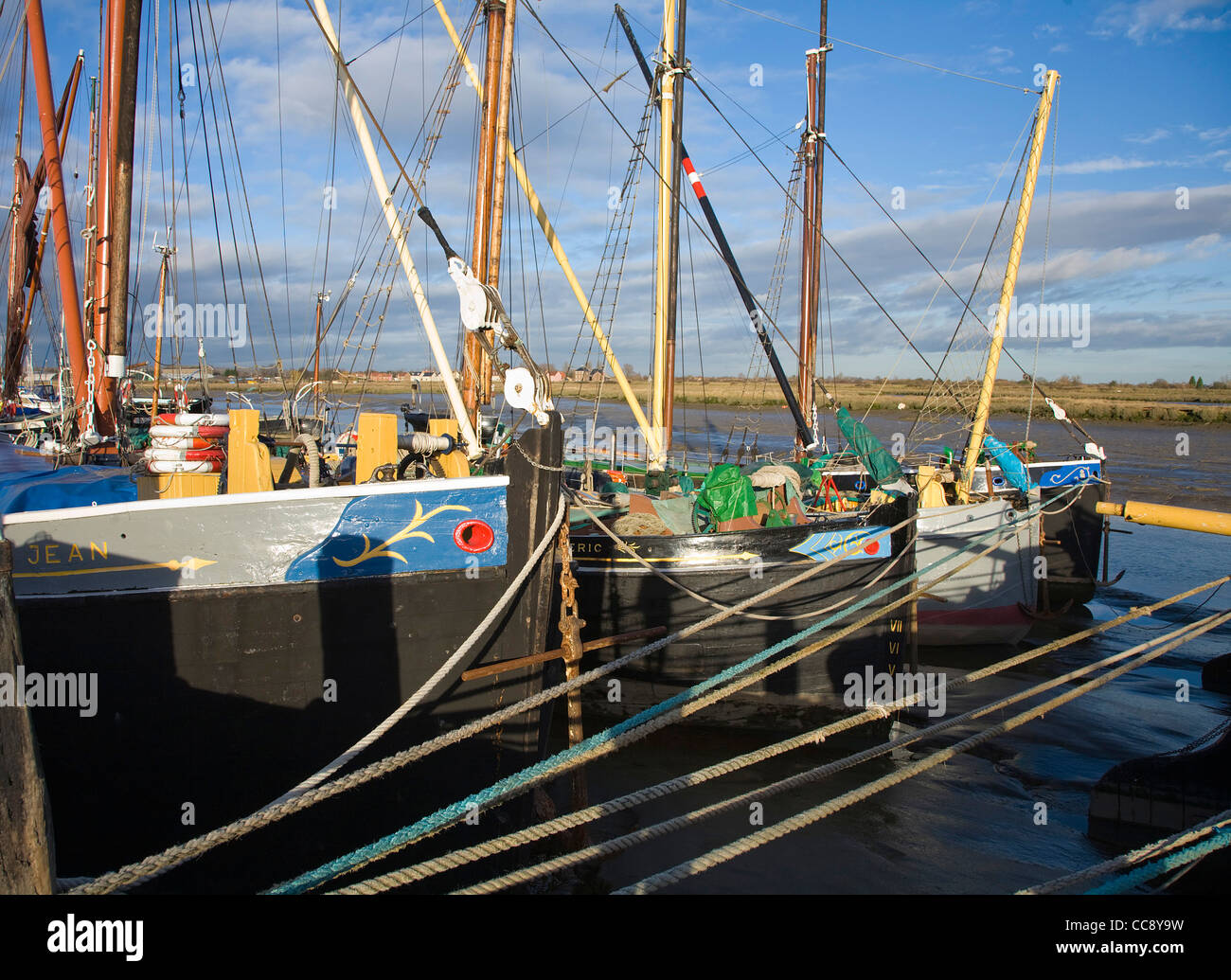 Thames Sailing Barges moored on river blackwater Stock Photo - Alamy