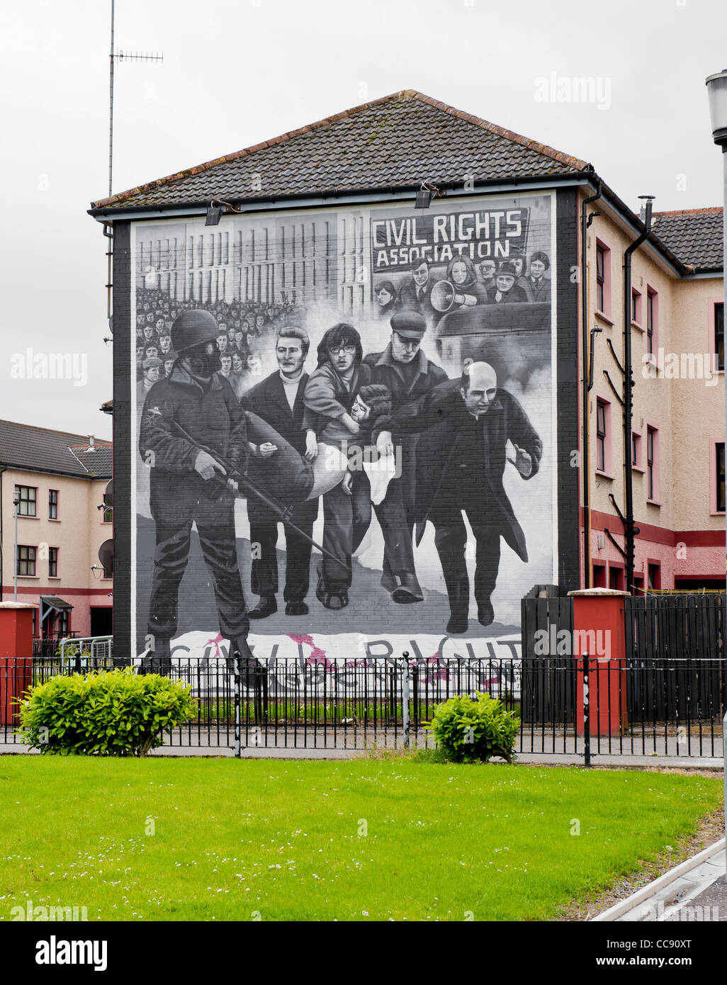 A mural in Derry depicting some of the events 'Troubles' in Northern ...