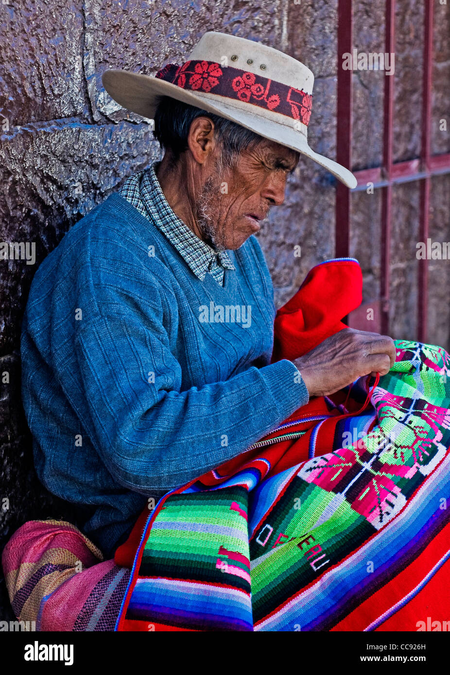 Man in peruvian hat hi-res stock photography and images - Alamy