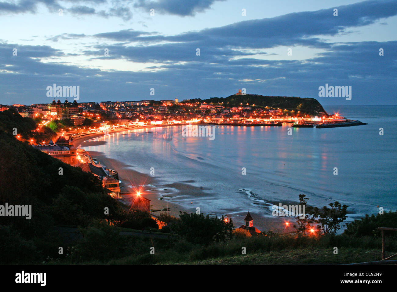 Scarborough beach seafront at night Stock Photo - Alamy