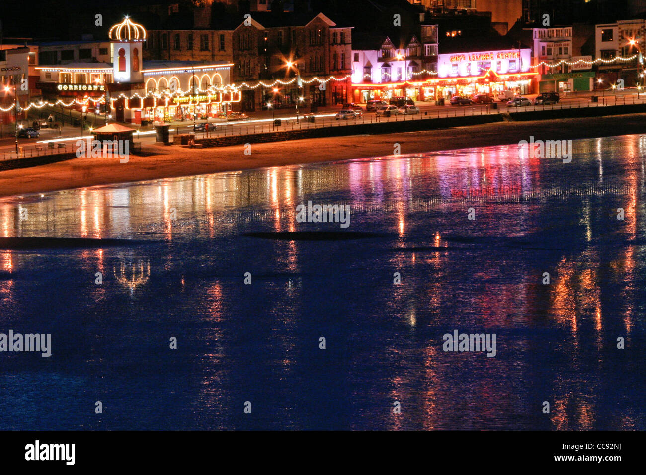 Scarborough beach seafront at night Stock Photo - Alamy