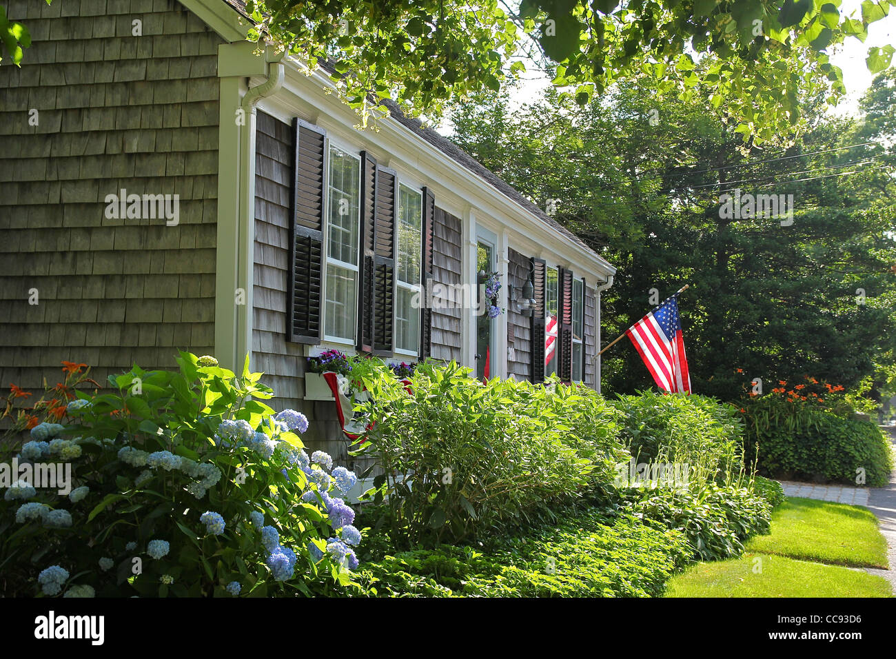 A Cape Cod home in summer Stock Photo - Alamy