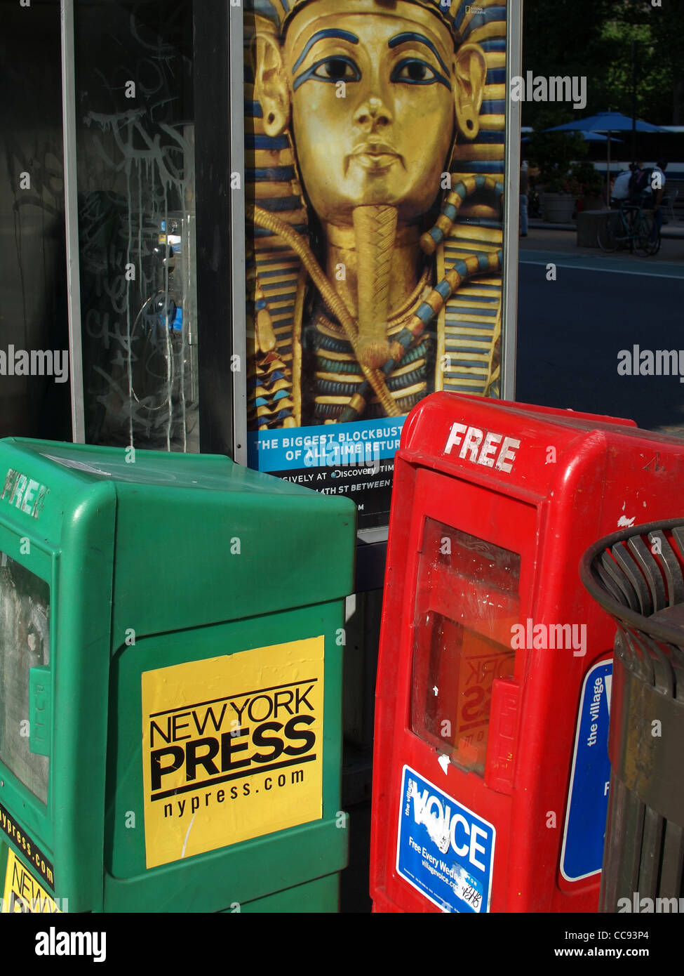 New York City color: newspaper kiosks and advertisement for King Tut ...