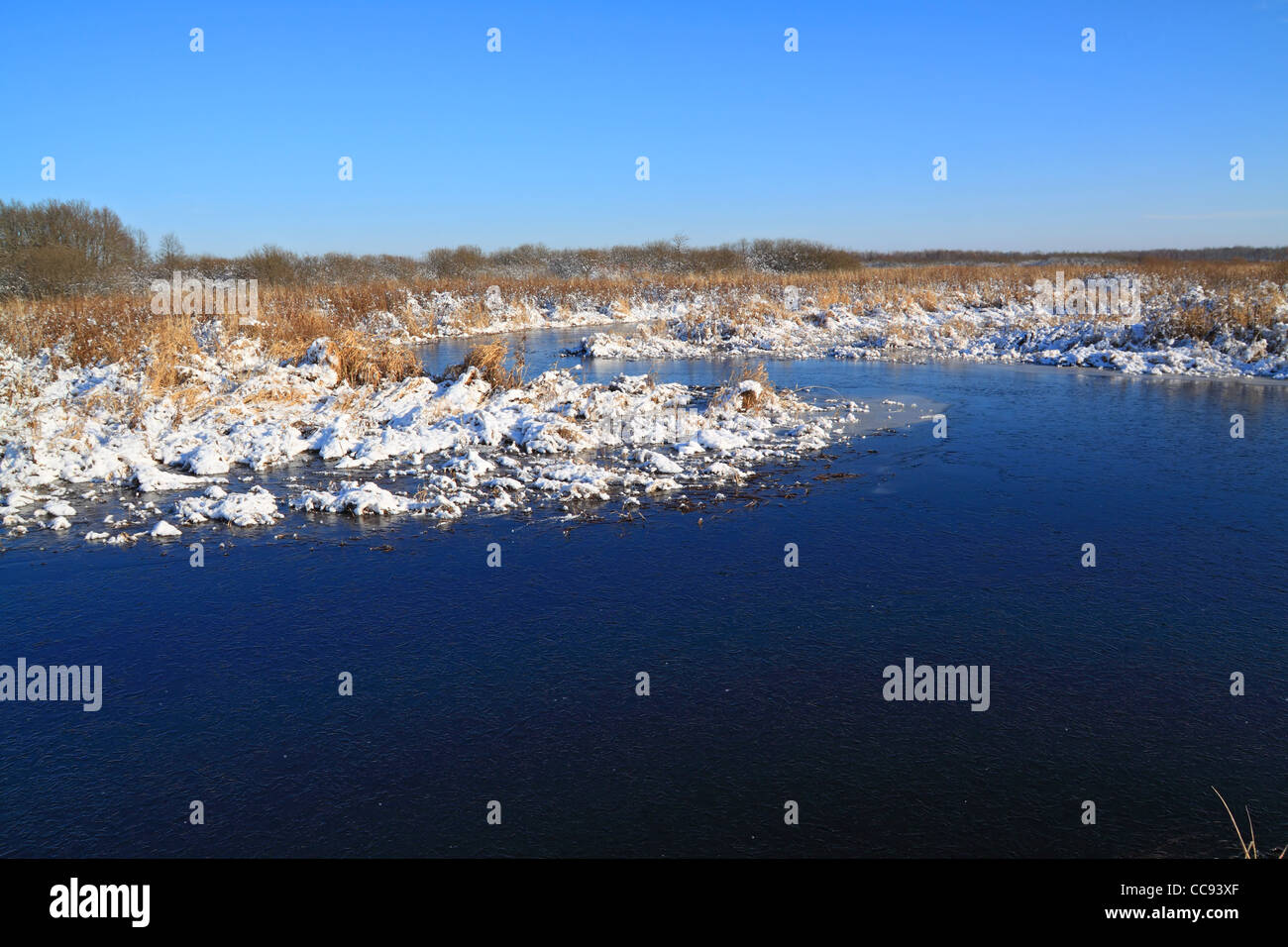 Ice flowing on river hi-res stock photography and images - Alamy