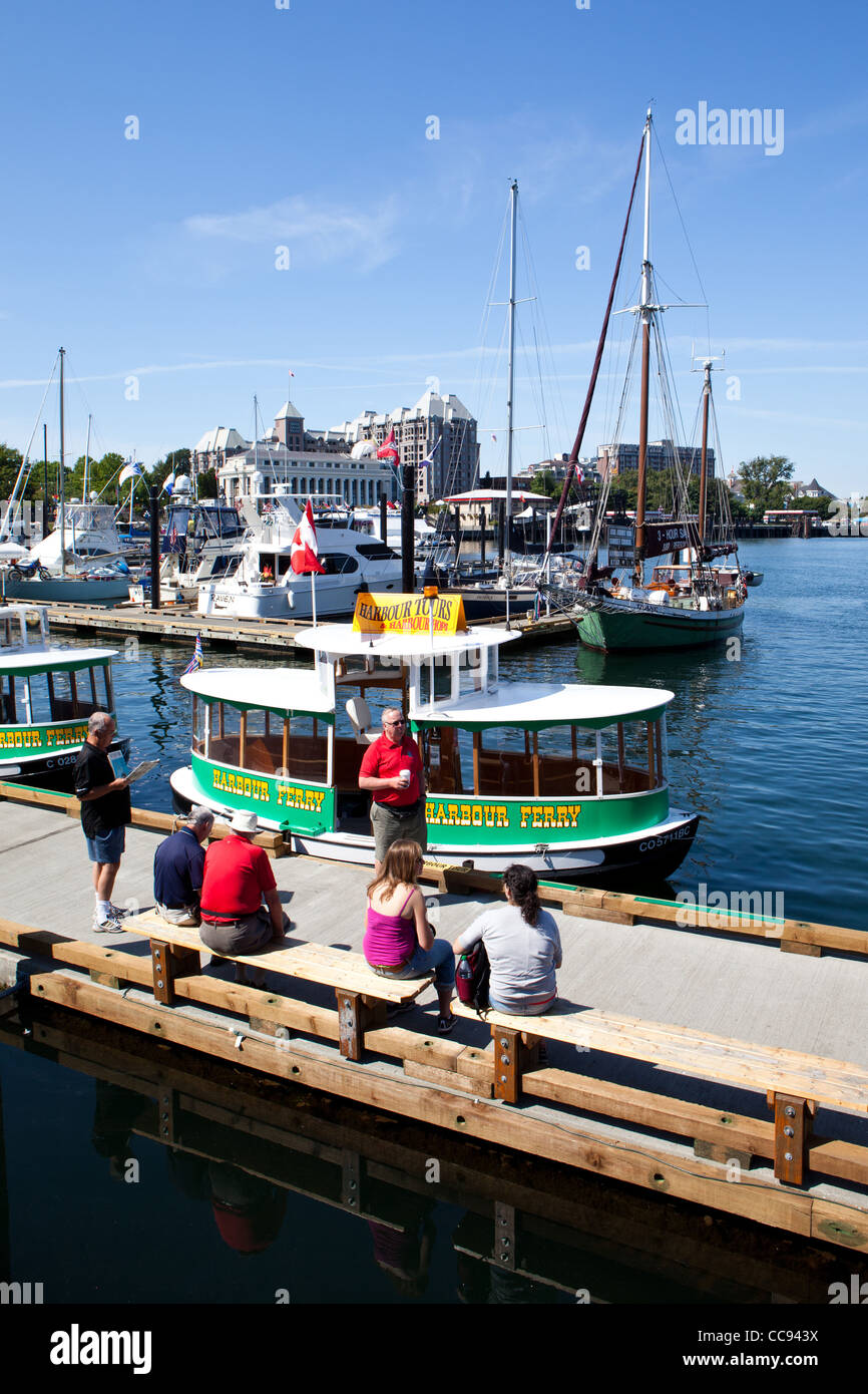 Victoria inner harbour hi-res stock photography and images - Alamy