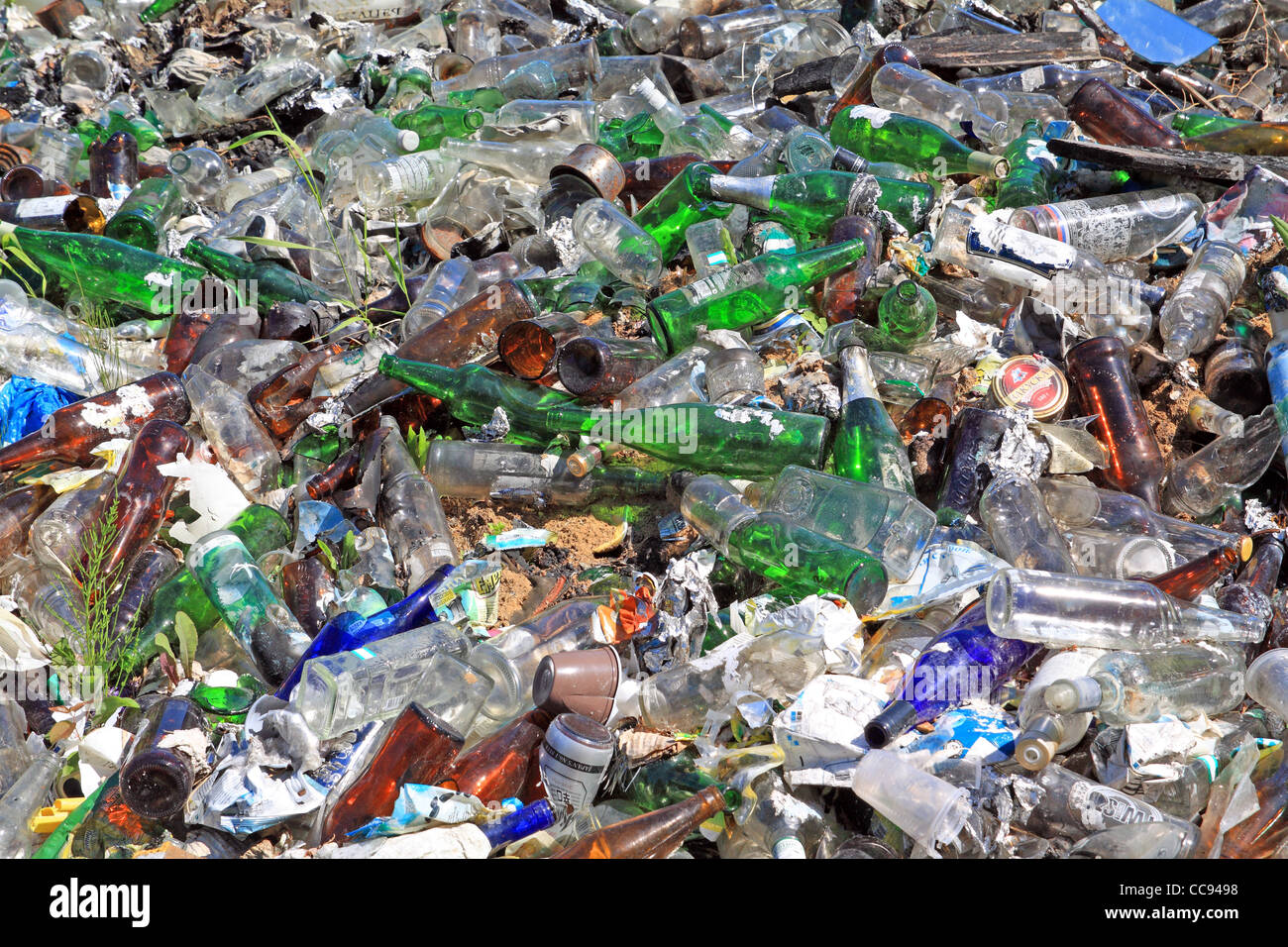Rubbish pit hi-res stock photography and images - Alamy