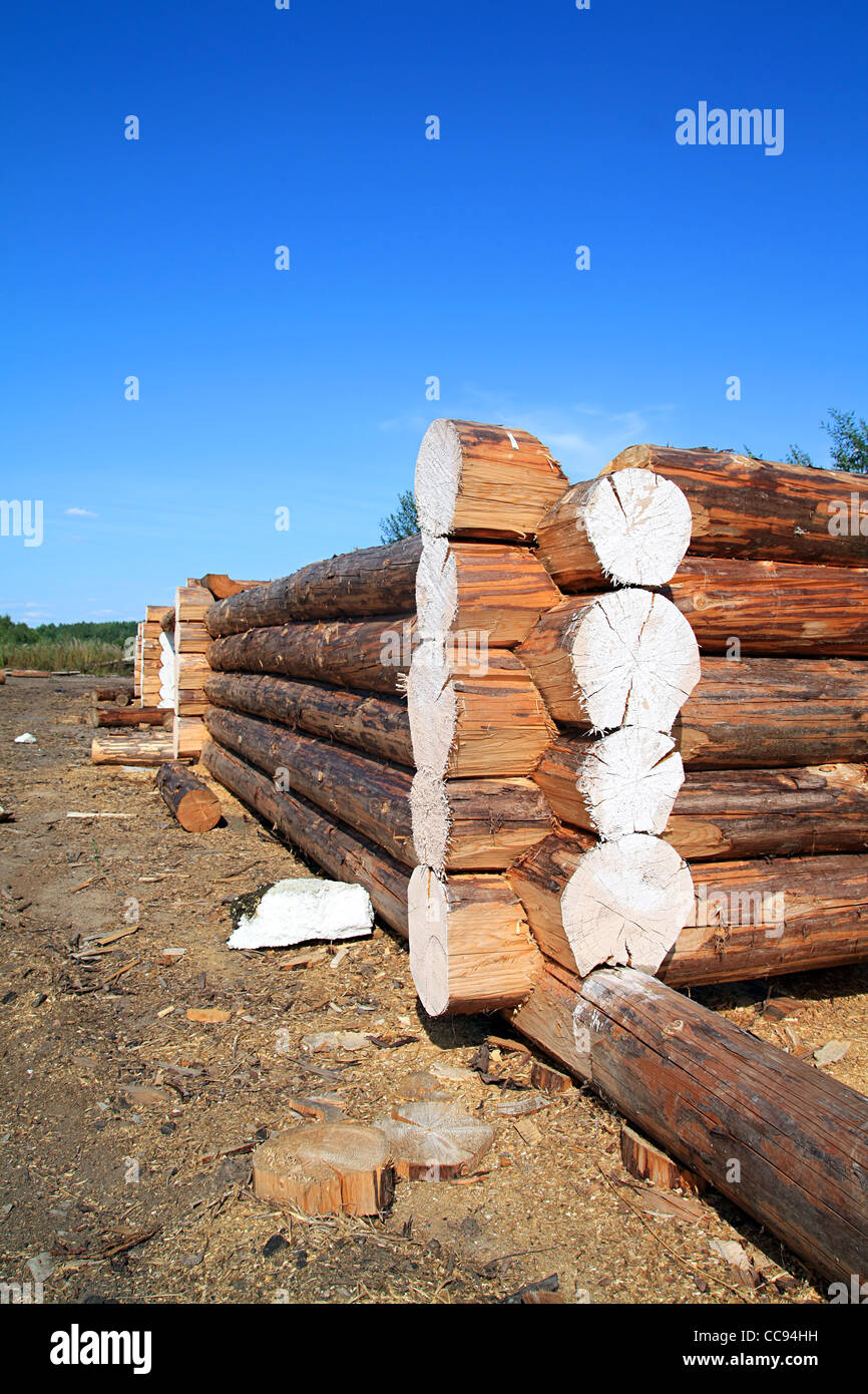 construction of the new wooden rural building Stock Photo - Alamy