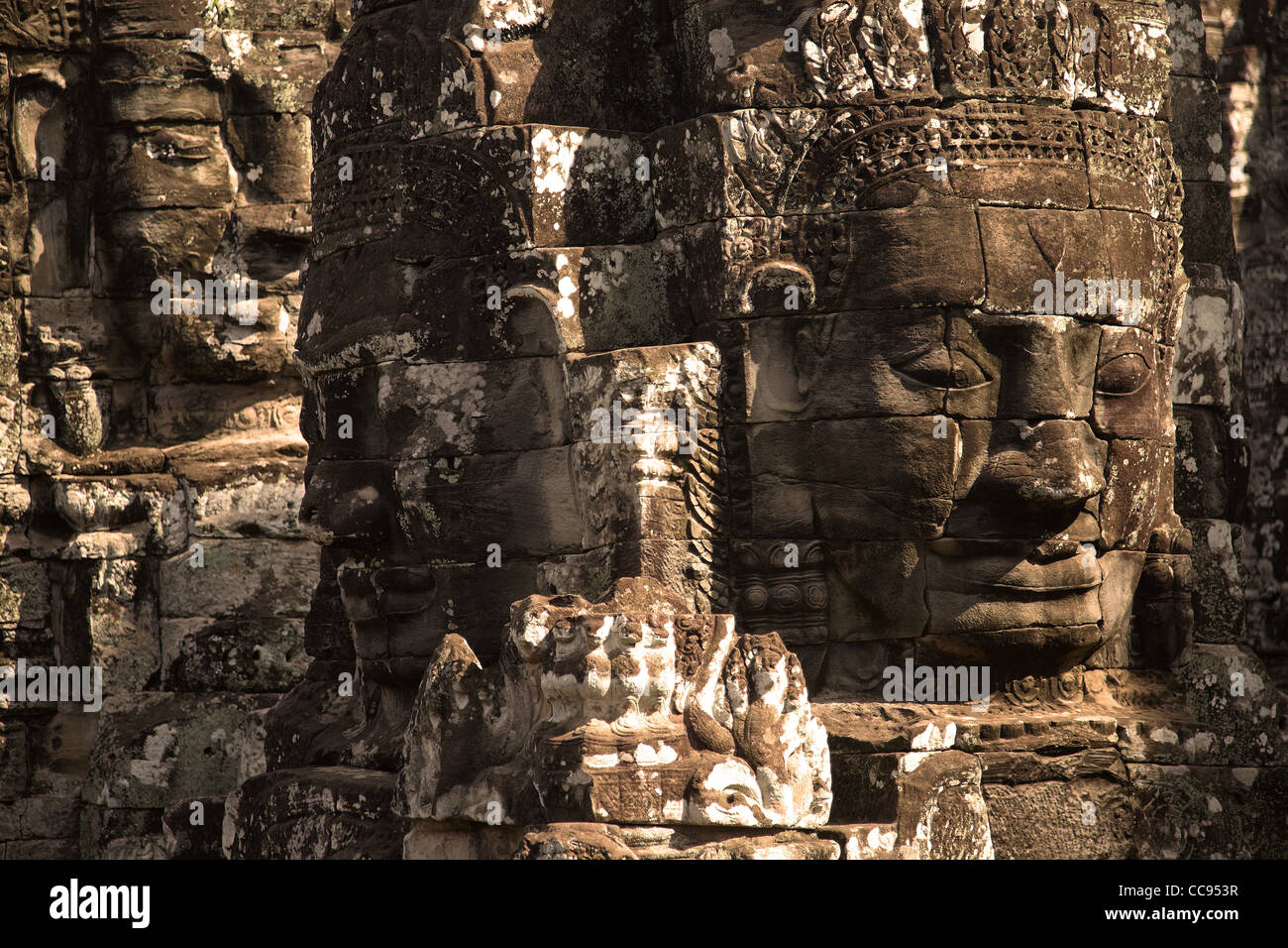 Bayon buddha statues hi-res stock photography and images - Alamy
