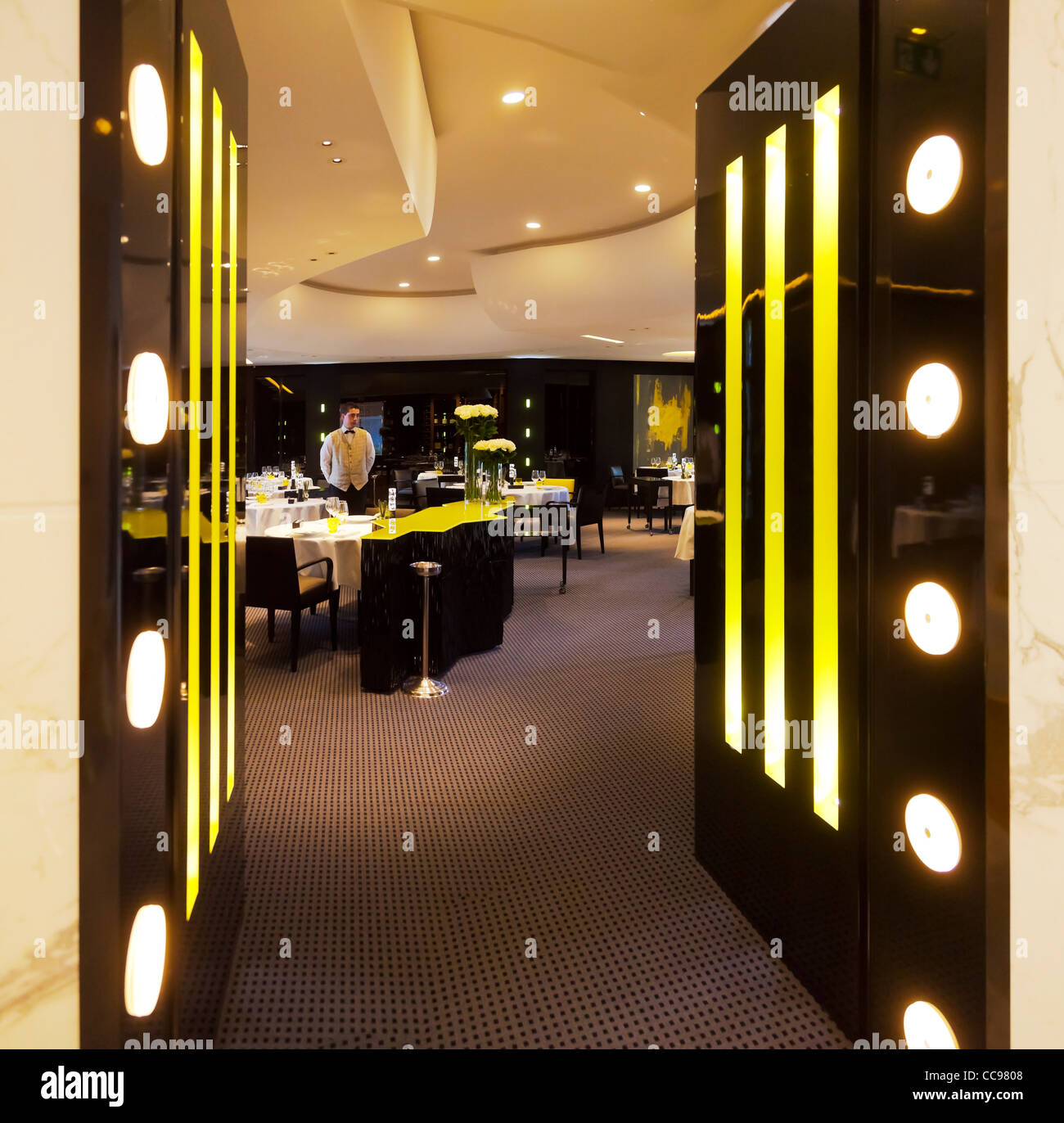 Entrance of the restaurant "la Pyramide", "La pyramide" hotel and ...