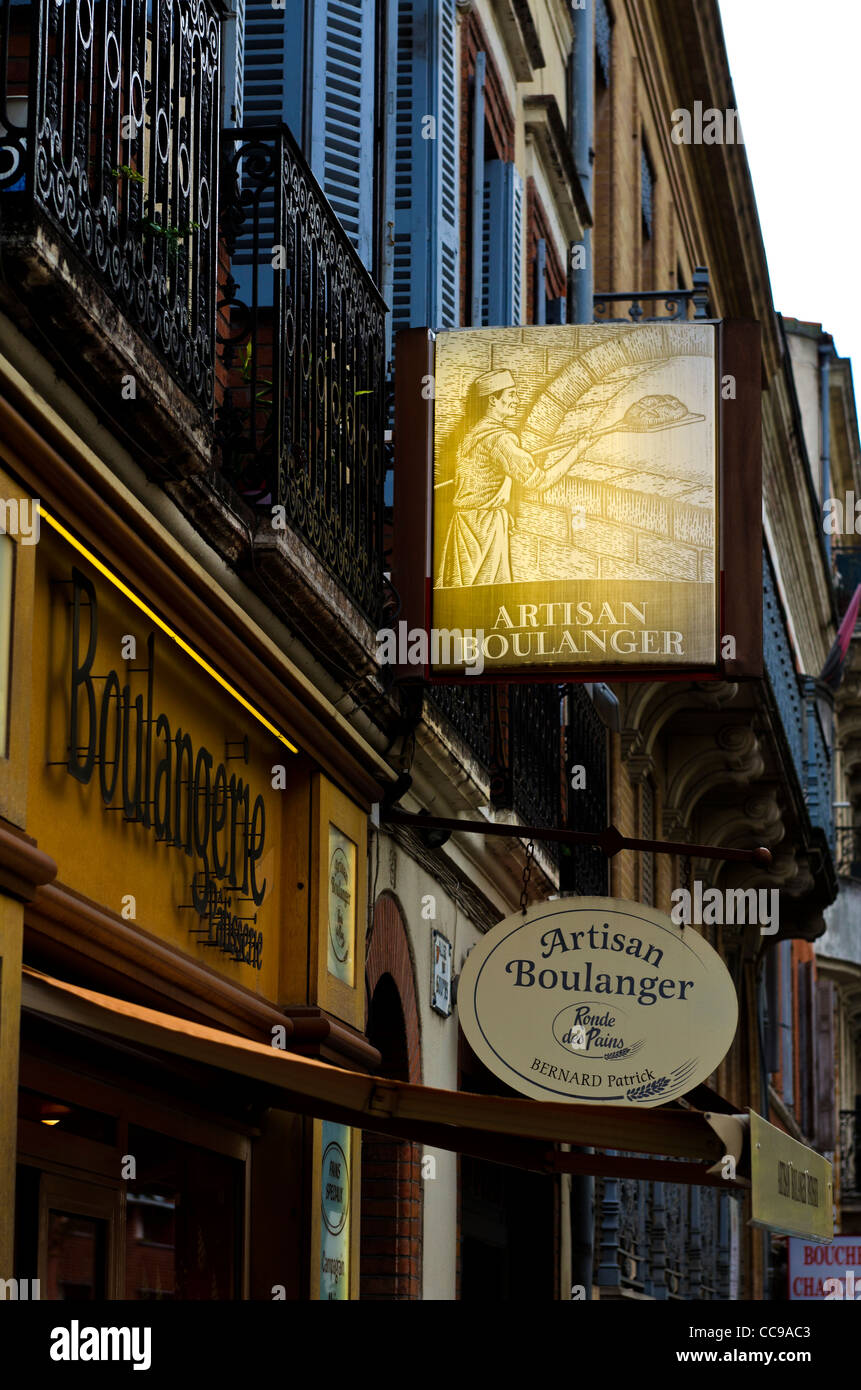 Boulangerie bakery shop front sign hi-res stock photography and images ...