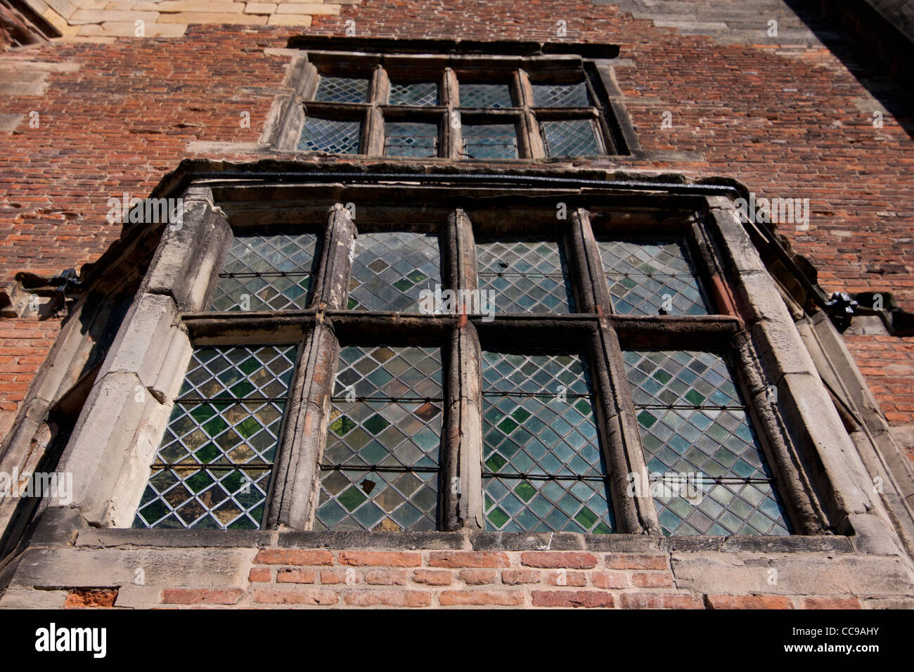 Diamond window panes hi-res stock photography and images - Alamy