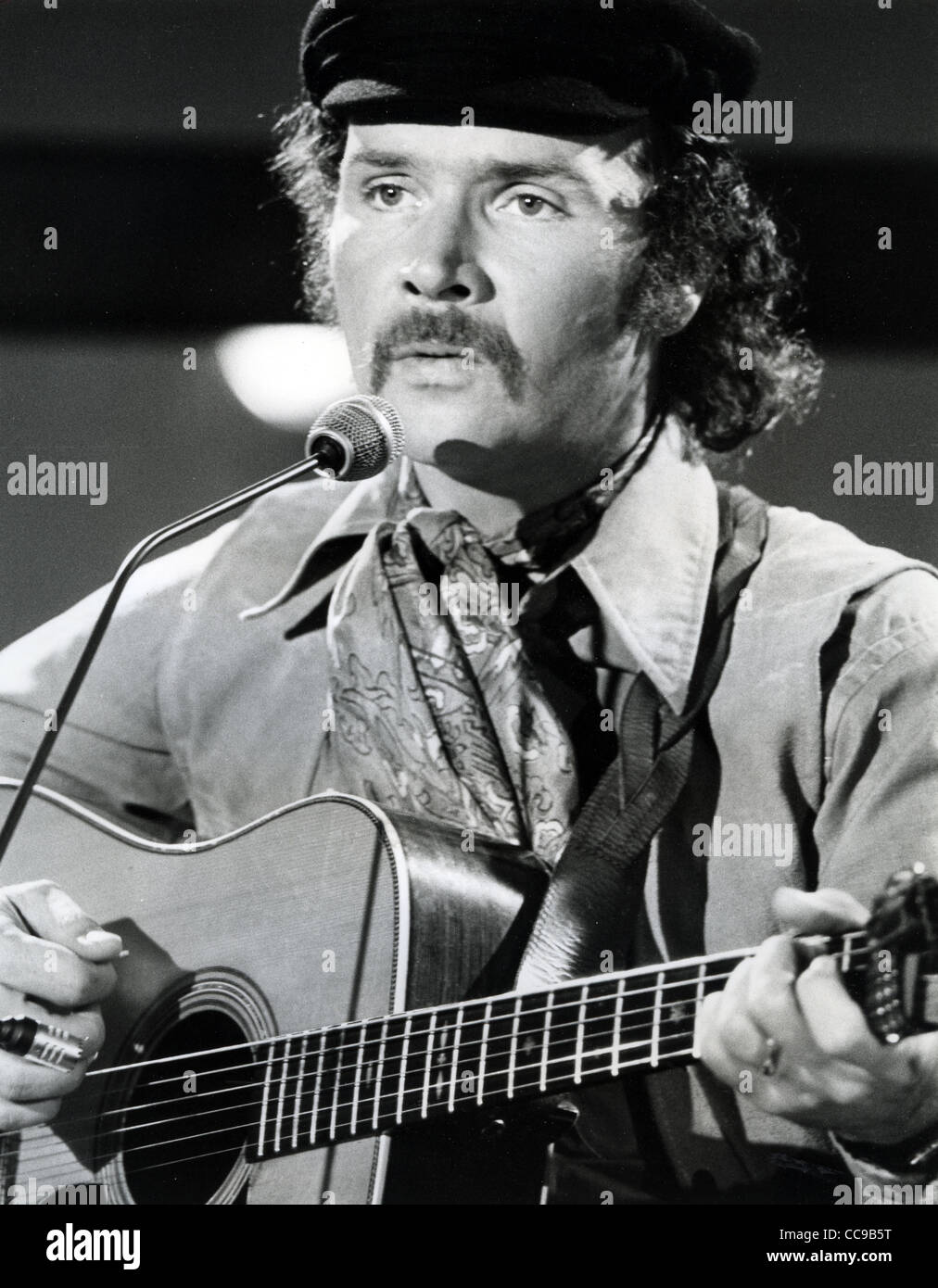 Tom paxton hi-res stock photography and images - Alamy