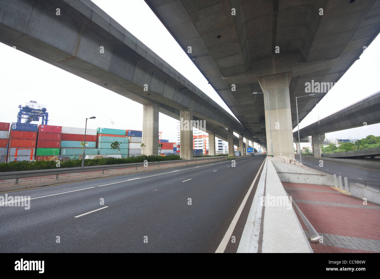 Under the bridge. Urban scene Stock Photo - Alamy