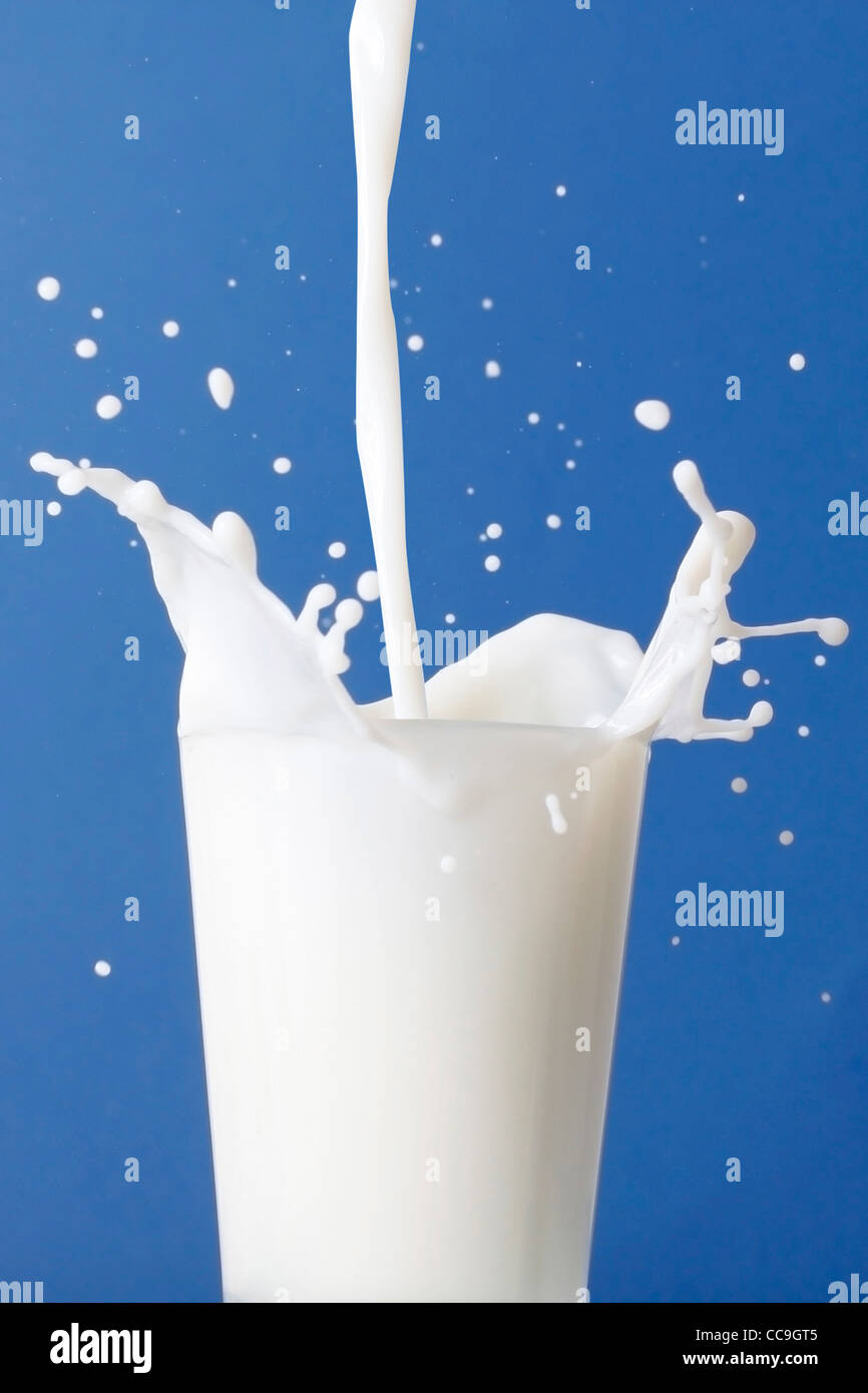 A delicious fresh glass of milk Stock Photo - Alamy