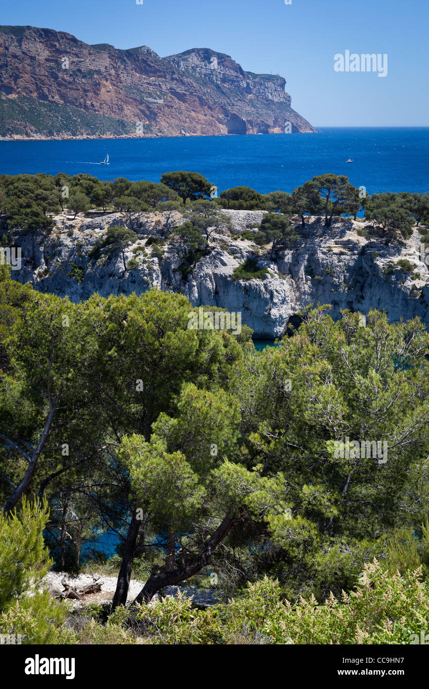 The splendid coast of southern France (Calanques de Cassis Stock Photo ...