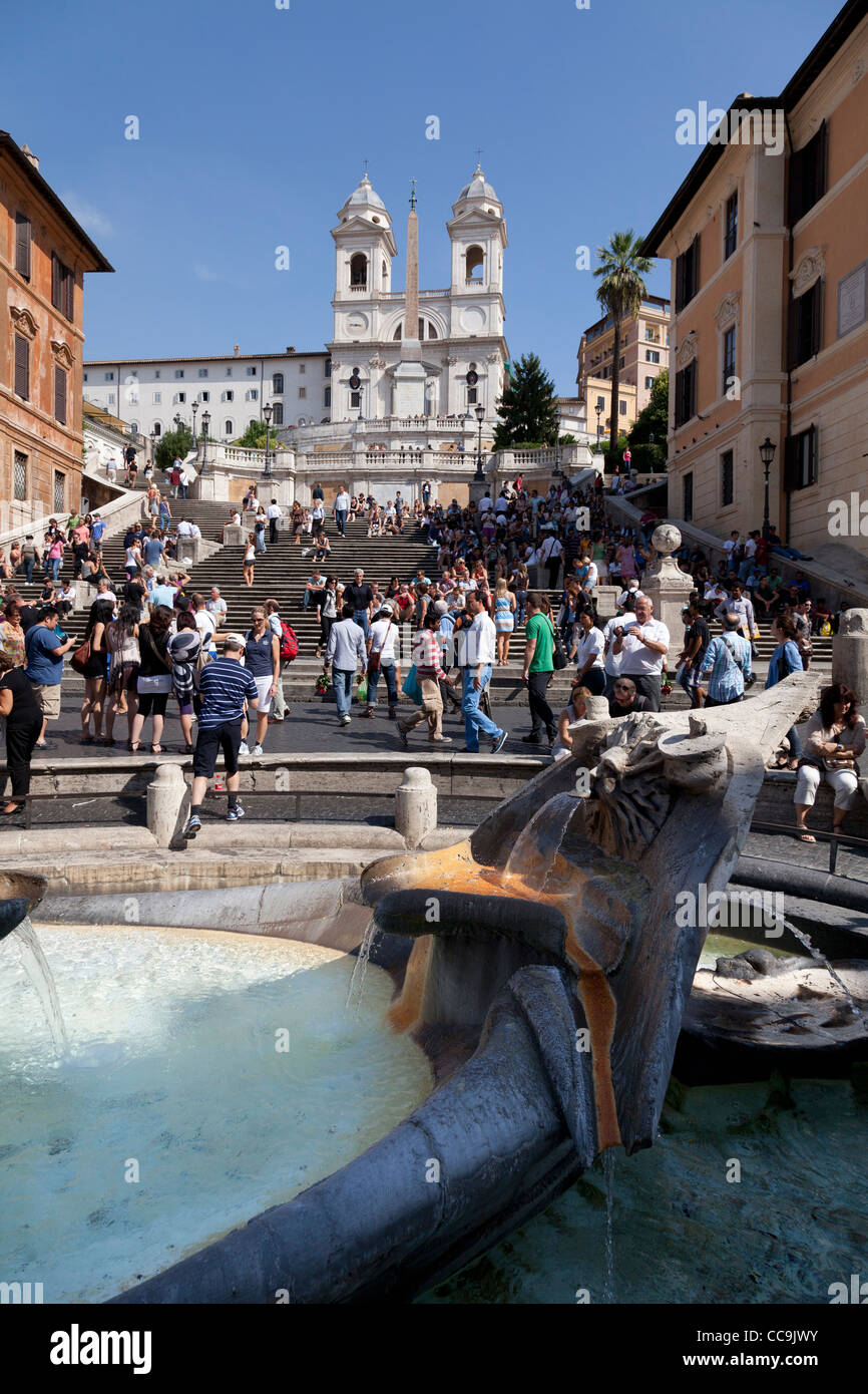 The spanish steps and the Santissima Trinità dei Monti Stock Photo - Alamy