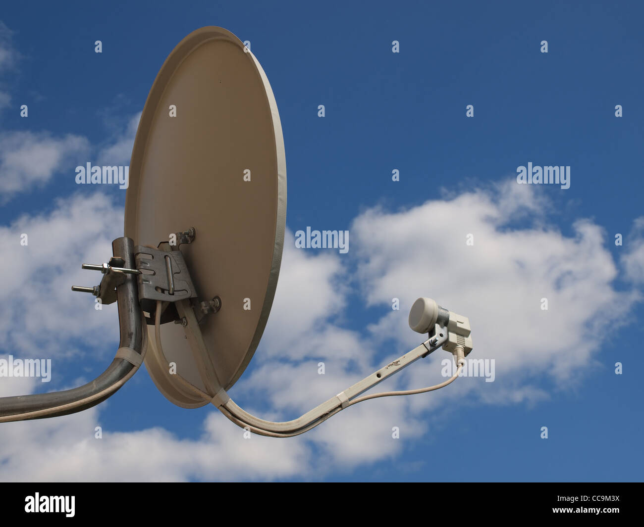 Home antenna hi-res stock photography and images - Alamy