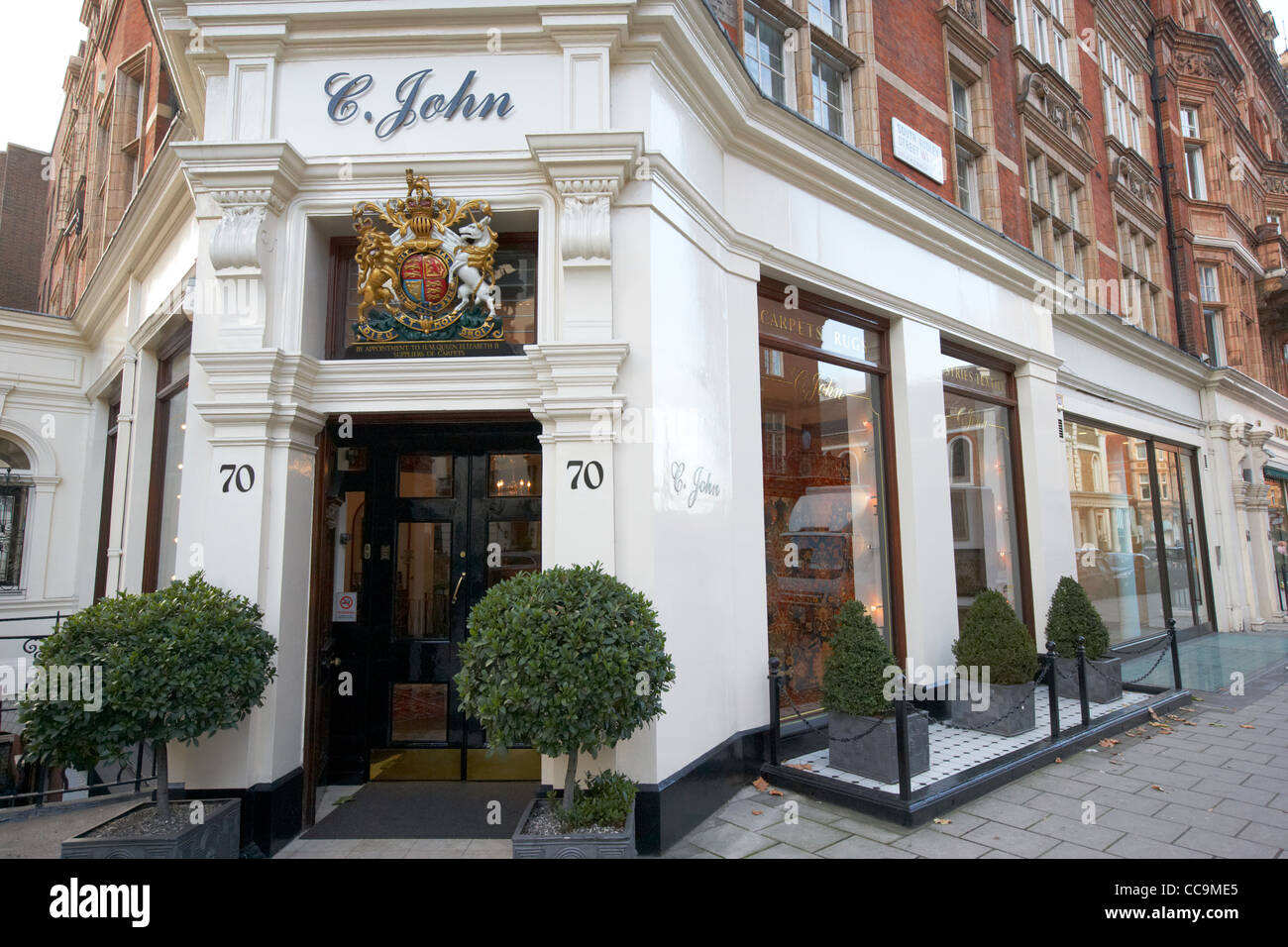 Mayfair shopping hi-res stock photography and images - Alamy