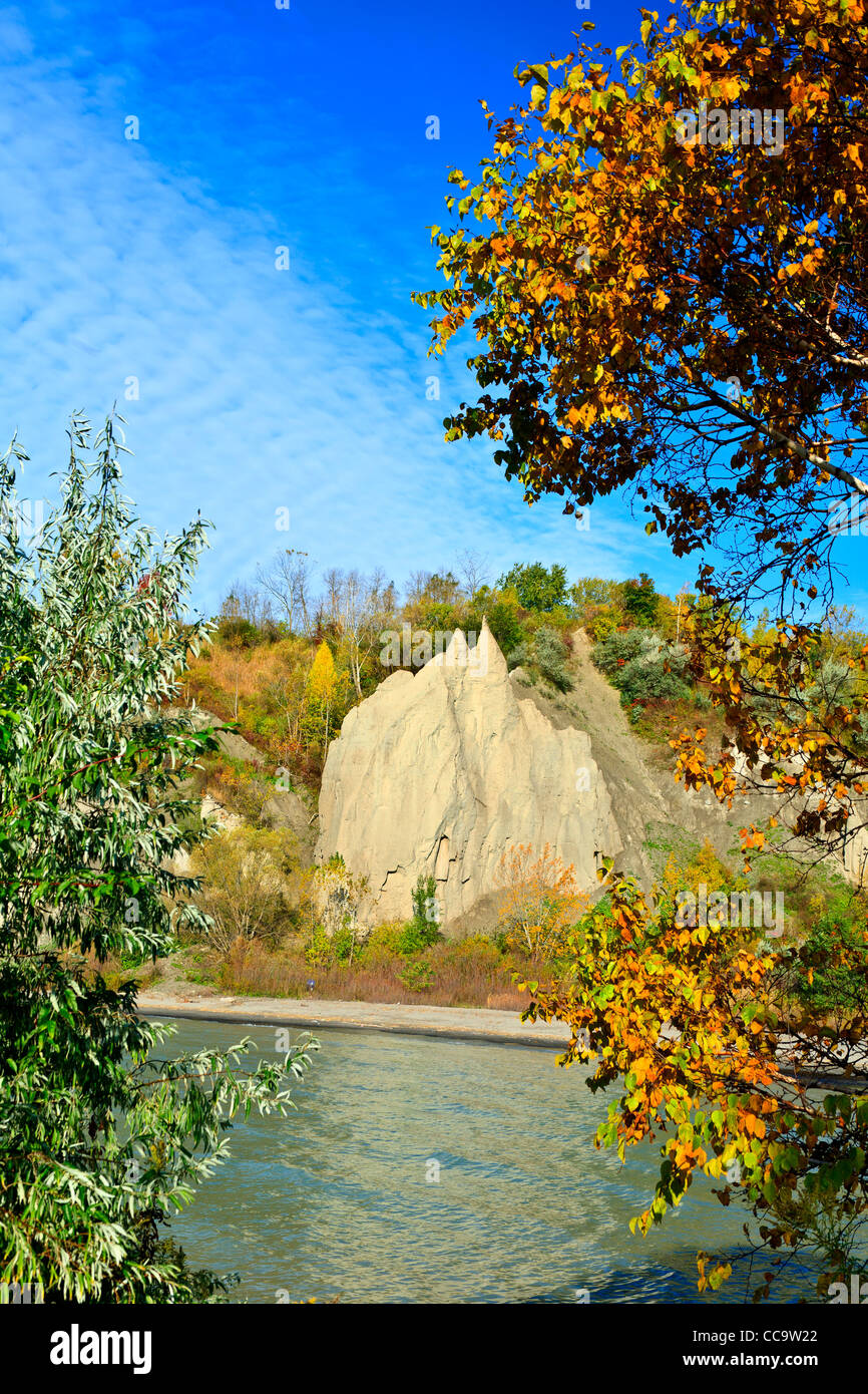 Scarborough bluffs bluffers park hi-res stock photography and images ...