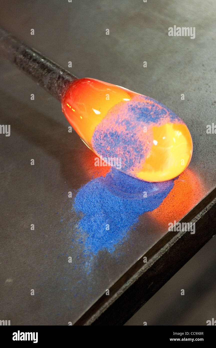 Rolled molten glass hi-res stock photography and images - Alamy