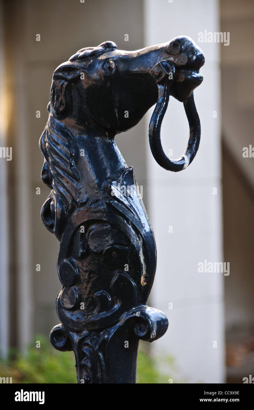 Horse Head Shaped Iron Hitching Post, Lincoln Street, Savannah, Georgia ...