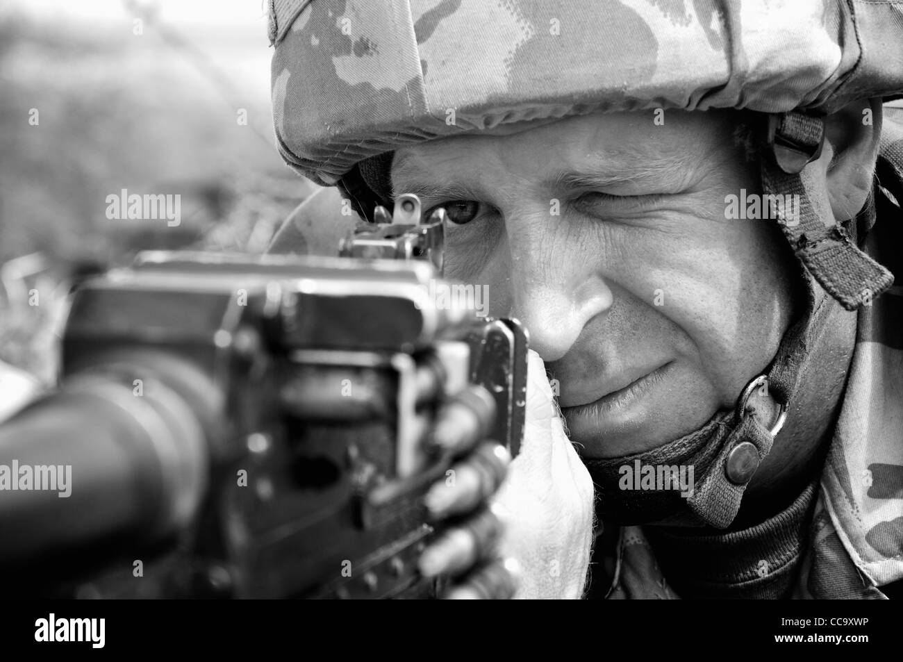 British machine gunner Stock Photo - Alamy