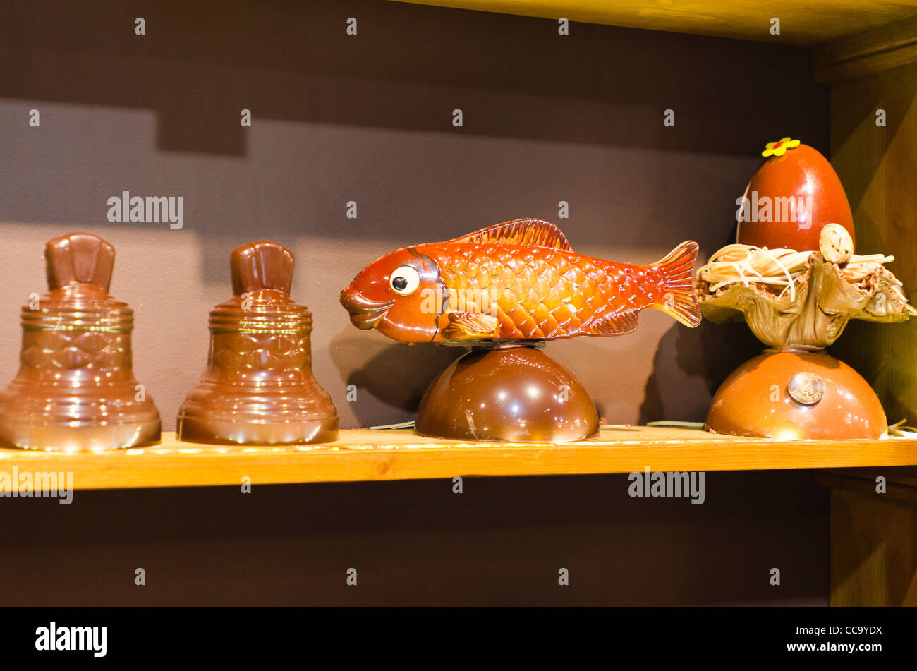 Chocolate at Georges Larnicol, Paris, France Stock Photo - Alamy