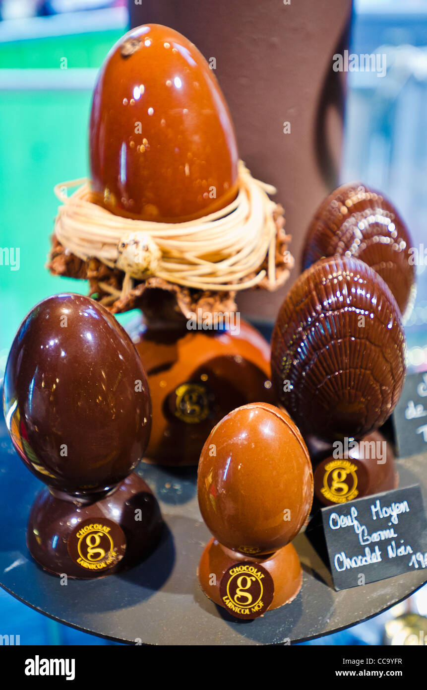 Chocolate at Georges Larnicol, Paris, France Stock Photo - Alamy