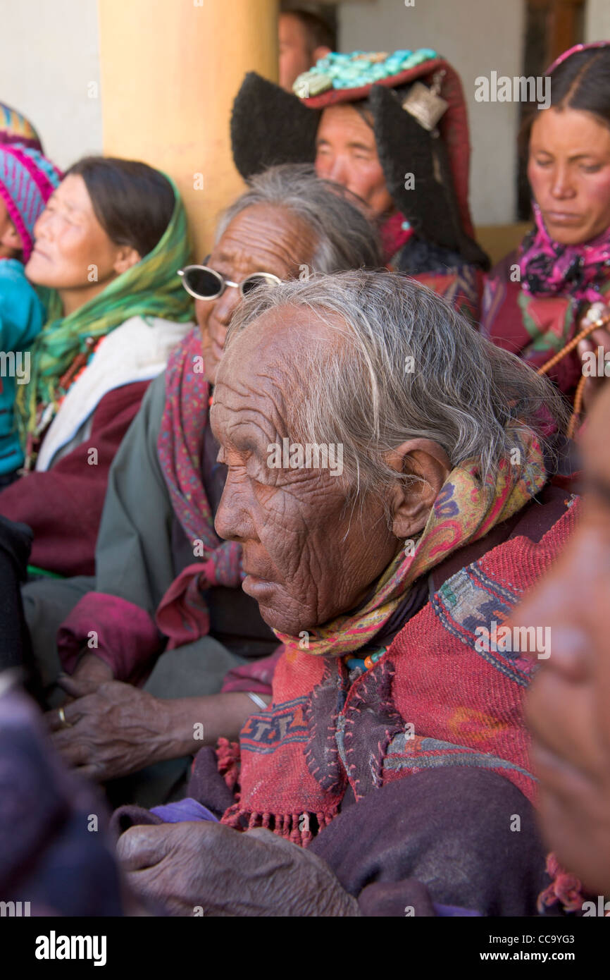 Indigenous women india hi-res stock photography and images - Alamy